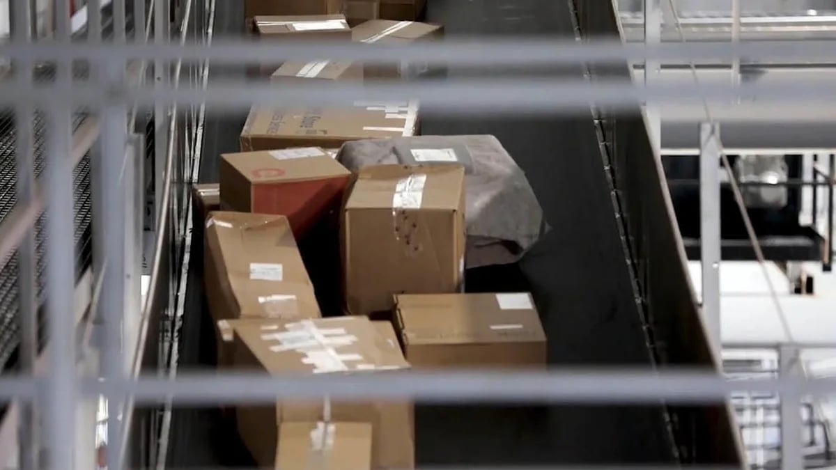 Will Humanoid Robots Sort Your UPS Packages in the Future? | eWEEK