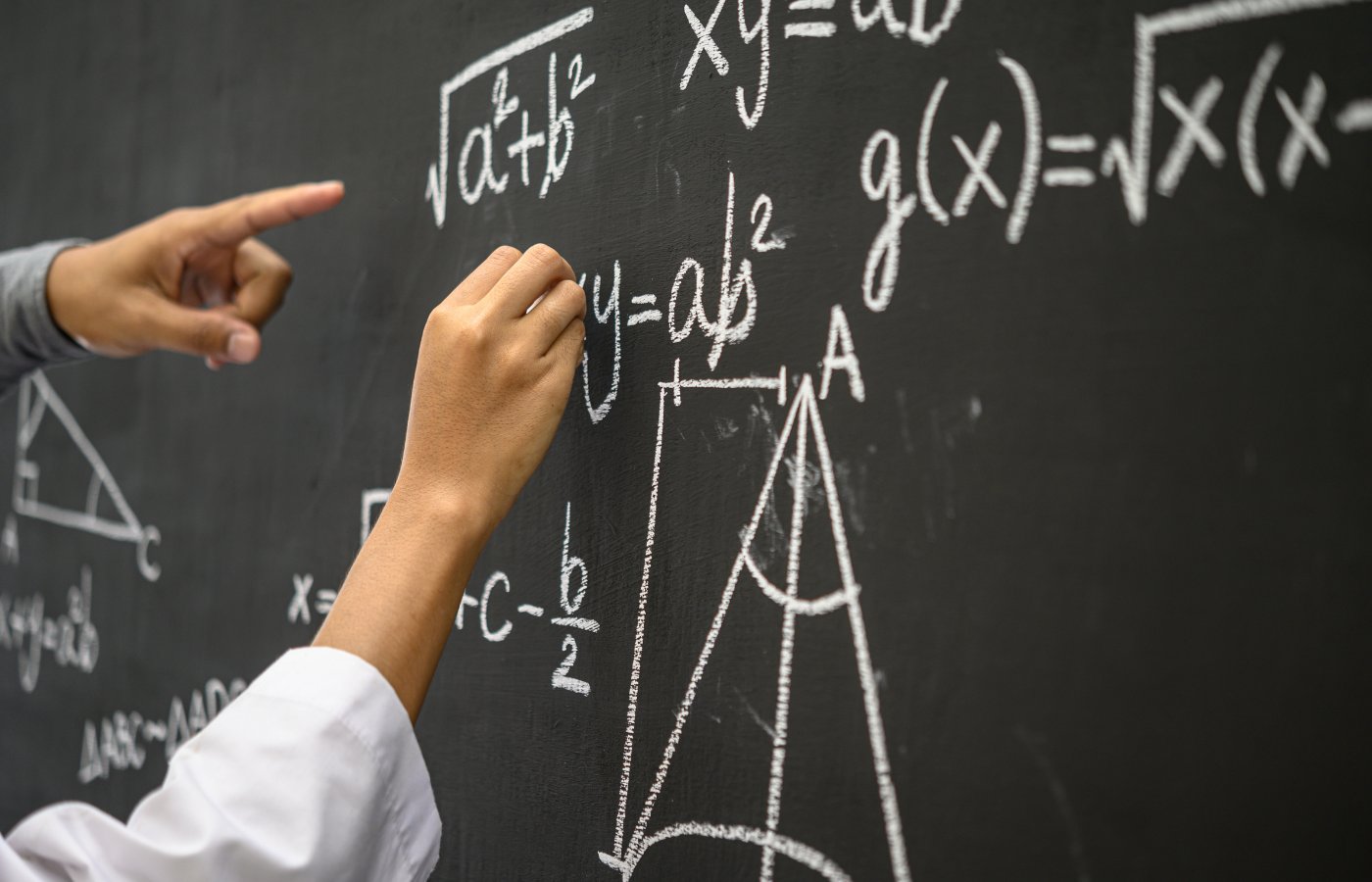 OpenAI Just Solved 5 of 10 ‘Impossible’ Math Problems